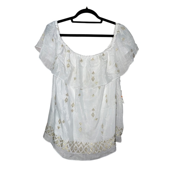 JM Collection | Tops | Nwt Jm Collection White Triangle Shoulder Top ...
